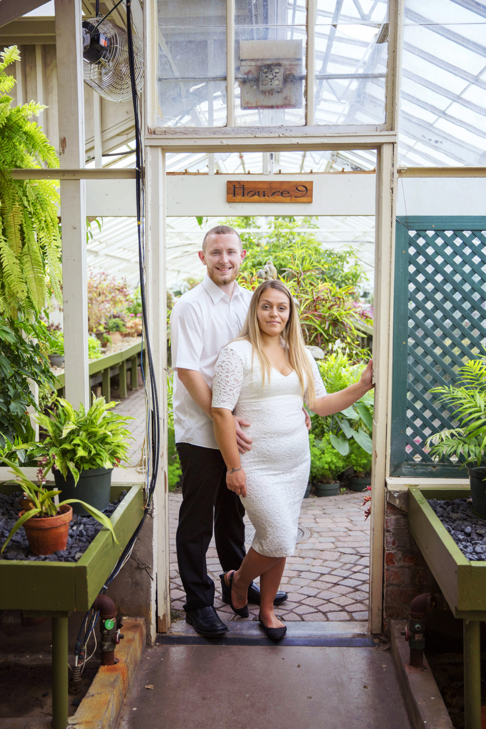 Botanical Gardens Engagement || Angelina + Sean | DeaLea Photography